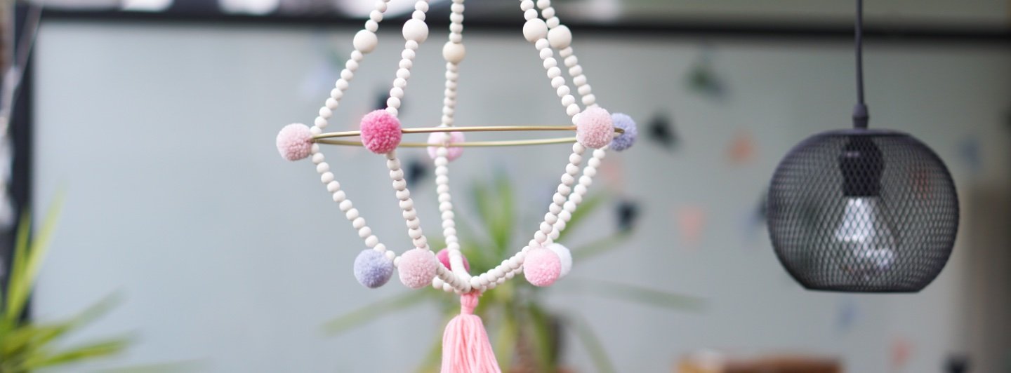 DEKO - Holzperlenluster | Polish Chandelier › die kleine Botin